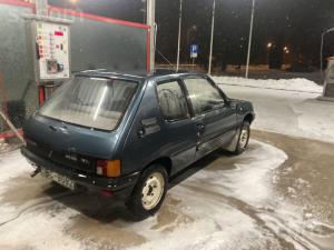 Blue Peugeot 205 1984 in Kuldiga, with an engine capacity of 1.40 L and mileage of 158 thousand km for 2150 €, photo 3 on AUTOMOTO.COM.LV