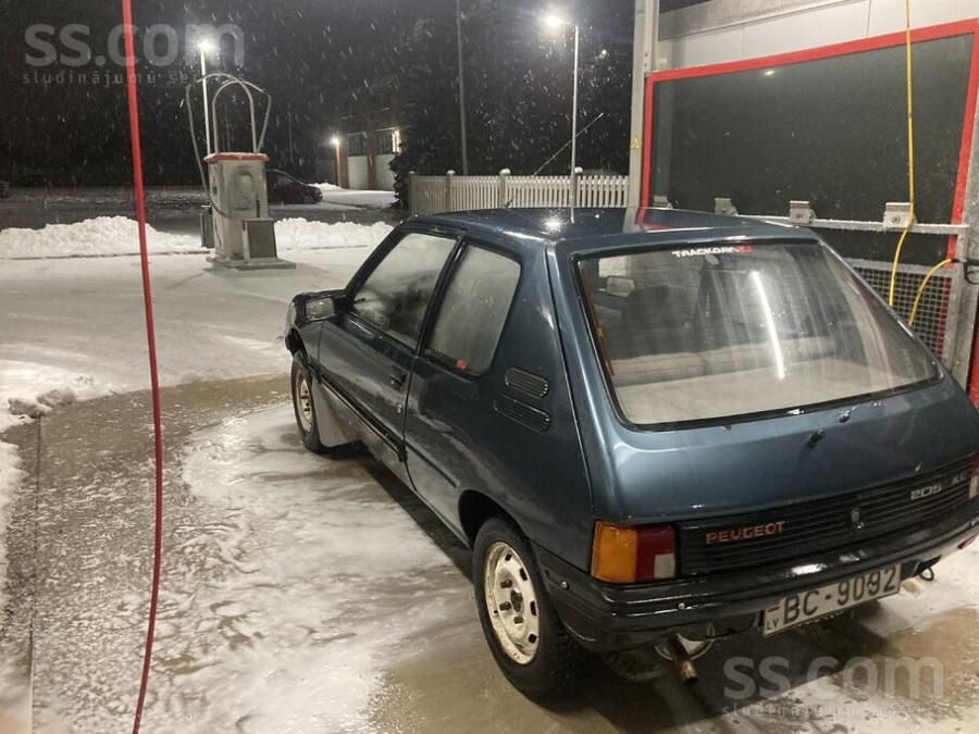 Blue Peugeot 205 1984 in Kuldiga, with an engine capacity of 1.40 L and mileage of 158 thousand km for 2150 €, photo 10 on AUTOMOTO.COM.LV
