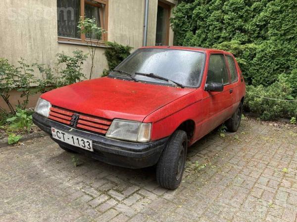 Red Peugeot 205 1990 in Riga, with an engine capacity of 1.90 L and mileage of 150 thousand km for 750 €, photo 3 on AUTOMOTO.COM.LV
