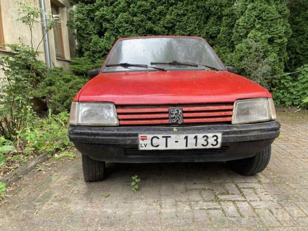 Red Peugeot 205 1990 in Riga, with an engine capacity of 1.90 L and mileage of 150 thousand km for 750 €, photo 4 on AUTOMOTO.COM.LV