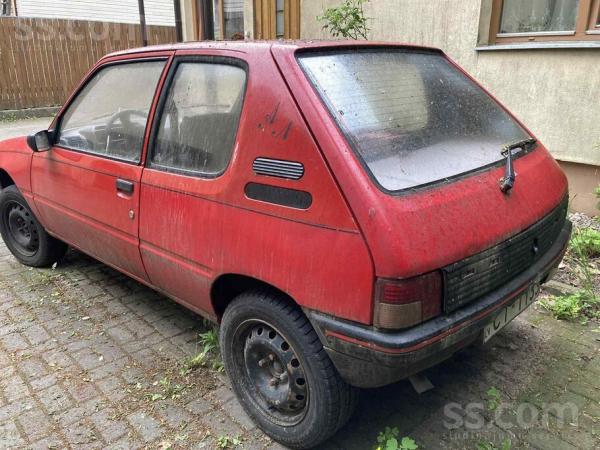 Red Peugeot 205 1990 in Riga, with an engine capacity of 1.90 L and mileage of 150 thousand km for 750 €, photo 5 on AUTOMOTO.COM.LV