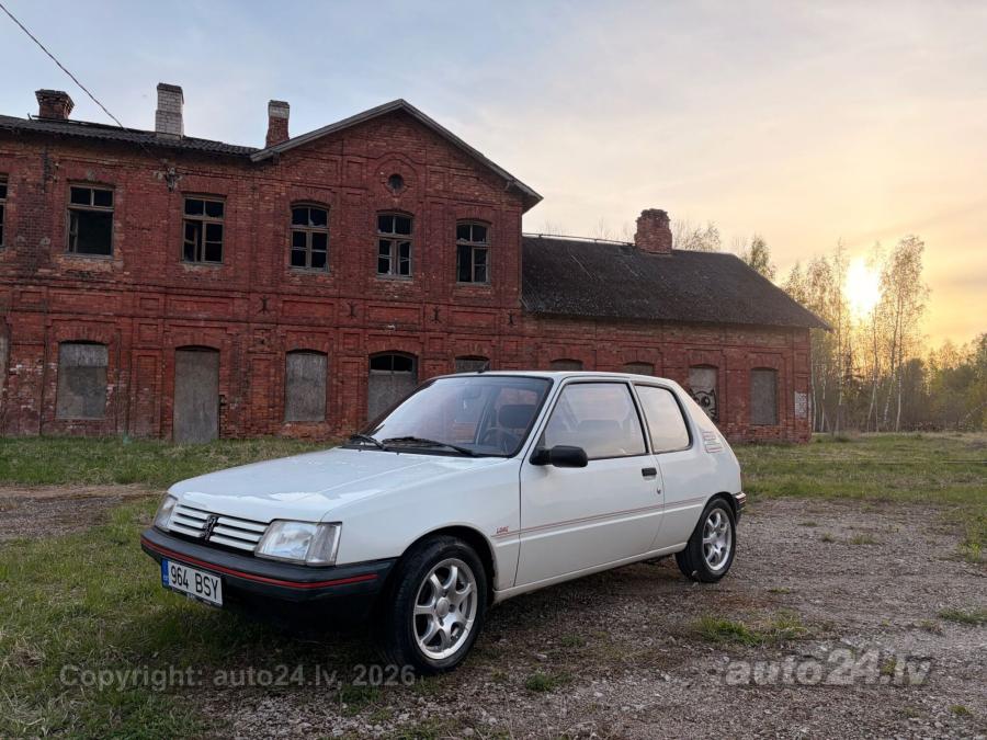 Balts Peugeot 205 1990 Tallina, ar dzinēja tilpumu 1.10 L un nobraukumu 71 tūkst. km par 3300 €, foto 1 vietnē AUTOMOTO.COM.LV