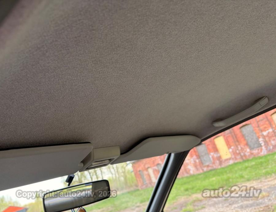 Balts Peugeot 205 1990 Tallina, ar dzinēja tilpumu 1.10 L un nobraukumu 71 tūkst. km par 3300 €, foto 12 vietnē AUTOMOTO.COM.LV