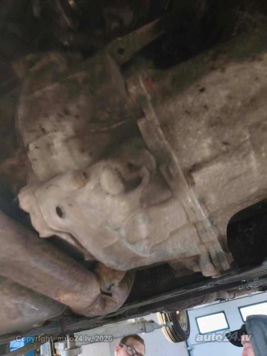 Balts Peugeot 205 1990 Tallina, ar dzinēja tilpumu 1.10 L un nobraukumu 71 tūkst. km par 3300 €, foto 14 vietnē AUTOMOTO.COM.LV
