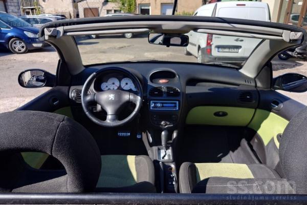 Black Peugeot 206 2001 in Liepaja, with an engine capacity of 1.60 L and mileage of 180 thousand km for 850 €, photo 10 on AUTOMOTO.COM.LV