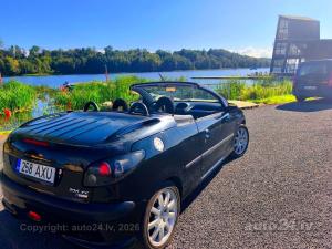 Black Peugeot 206 2001 in Viljandi, with an engine capacity of 1.60 L and mileage of 0 thousand km for 1500 €, photo 3 on AUTOMOTO.COM.LV