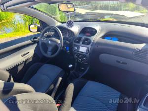 Black Peugeot 206 2001 in Viljandi, with an engine capacity of 1.60 L and mileage of 0 thousand km for 1500 €, photo 6 on AUTOMOTO.COM.LV