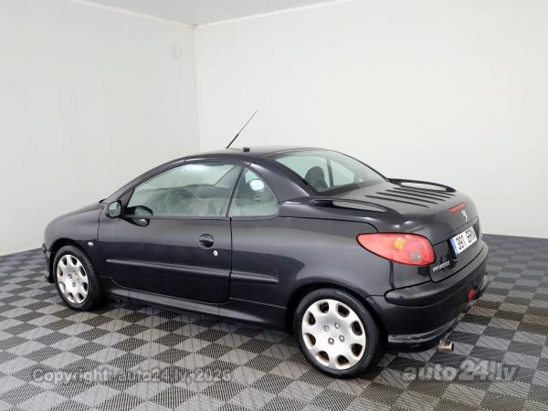Black Peugeot 206 2003 in Tallinn, with an engine capacity of 2.00 L and mileage of 243 thousand km for 799 €, photo 6 on AUTOMOTO.COM.LV