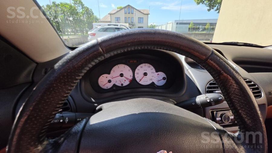 Melns Peugeot 206 2004 Jelgava, ar dzinēja tilpumu 1.60 L un nobraukumu 0 tūkst. km par 2200 €, foto 14 vietnē AUTOMOTO.COM.LV