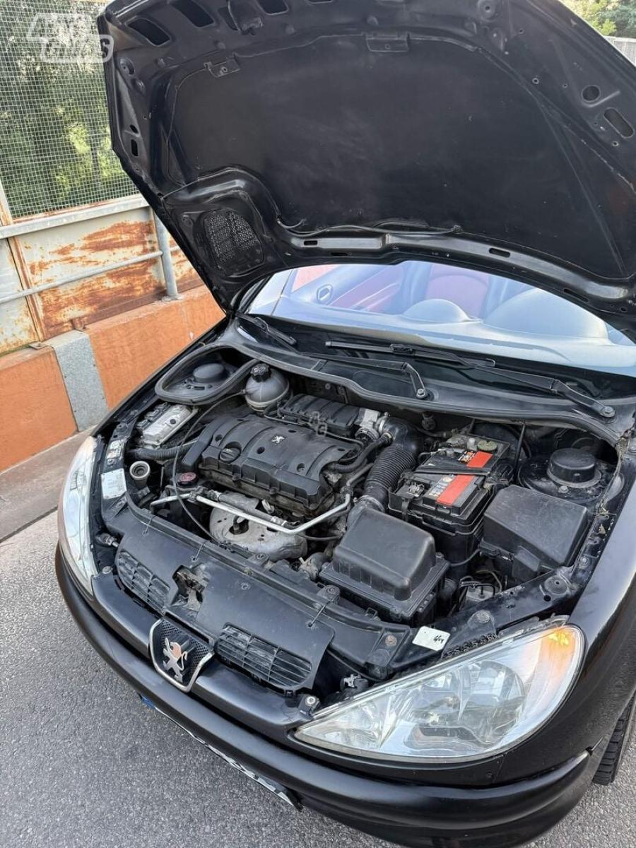 Black Peugeot 206 2004 in Vievis, with an engine capacity of 1.60 L and mileage of 187 thousand km for 1150 €, photo 14 on AUTOMOTO.COM.LV
