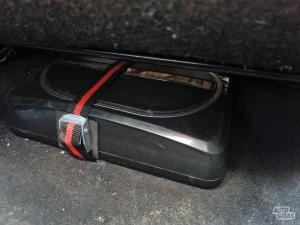 Melns Peugeot 206 2004 Viļņa, ar dzinēja tilpumu 2.00 L un nobraukumu 173 tūkst. km par 1850 €, foto 14 vietnē AUTOMOTO.COM.LV