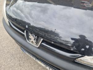 Melns Peugeot 206 2004 Viļņa, ar dzinēja tilpumu 2.00 L un nobraukumu 173 tūkst. km par 1850 €, foto 15 vietnē AUTOMOTO.COM.LV