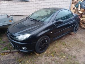 Melns Peugeot 206 2006 Viļņa, ar dzinēja tilpumu 1.60 L un nobraukumu 300 tūkst. km par 400 €, foto  vietnē AUTOMOTO.COM.LV