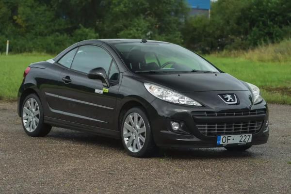 Melns Peugeot 206 2009 Liepāja, ar dzinēja tilpumu 1.60 L un nobraukumu 203 tūkst. km par 3500 €, foto 8 vietnē AUTOMOTO.COM.LV