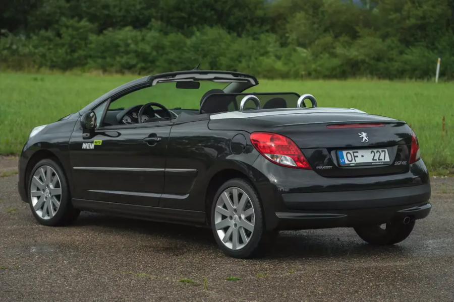 Melns Peugeot 206 2009 Liepāja, ar dzinēja tilpumu 1.60 L un nobraukumu 203 tūkst. km par 3500 €, foto 4 vietnē AUTOMOTO.COM.LV