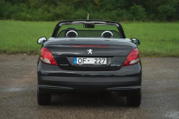 Black Peugeot 206 2009 in Liepaja, with an engine capacity of 1.60 L and mileage of 203 thousand km for 3500 €, photo 4 on AUTOMOTO.COM.LV