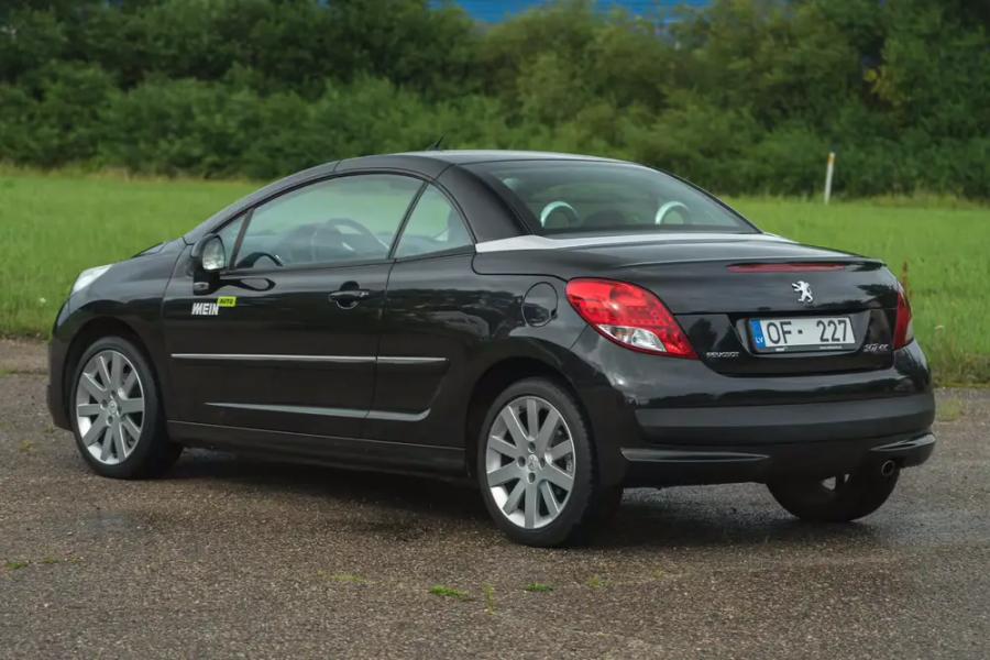 Melns Peugeot 206 2009 Liepāja, ar dzinēja tilpumu 1.60 L un nobraukumu 203 tūkst. km par 3500 €, foto 10 vietnē AUTOMOTO.COM.LV