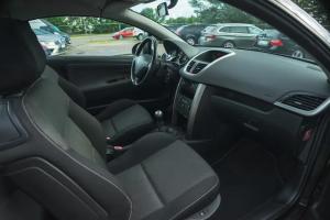 Melns Peugeot 206 2009 Liepāja, ar dzinēja tilpumu 1.60 L un nobraukumu 203 tūkst. km par 3500 €, foto 18 vietnē AUTOMOTO.COM.LV