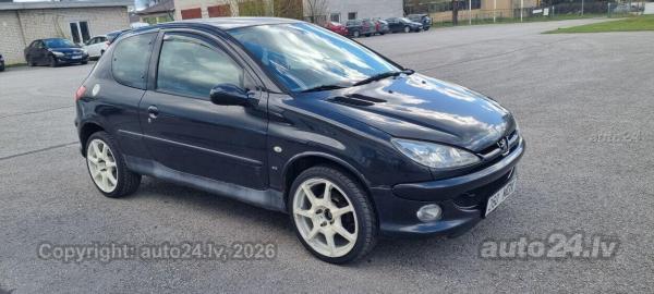 Black Peugeot 206 2003 in Paide, with an engine capacity of 2.00 L and mileage of 0 thousand km for 2990 €, photo 4 on AUTOMOTO.COM.LV