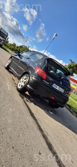 Black Peugeot 206 2004 in Saldus, with an engine capacity of 1.40 L and mileage of 344 thousand km for 700 €, photo 5 on AUTOMOTO.COM.LV