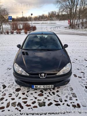 Black Peugeot 206 2005 in Talsi, with an engine capacity of 1.10 L and mileage of 201 thousand km for 1100 €, photo  on AUTOMOTO.COM.LV