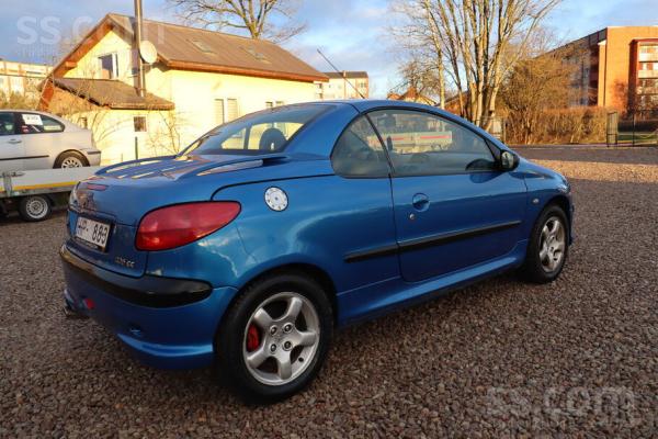 Blue Peugeot 206 2001 in Gulbene, with an engine capacity of 2.00 L and mileage of 143 thousand km for 2490 €, photo 4 on AUTOMOTO.COM.LV