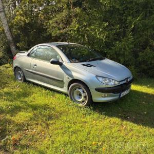 Peugeot 206 2001 Rīga vietnē Zils Peugeot 206 2001 Rīga, ar dzinēja tilpumu 1.60 L un nobraukumu 125 tūkst. km par 300 €, foto 1 vietnē AUTOMOTO.COM.LV