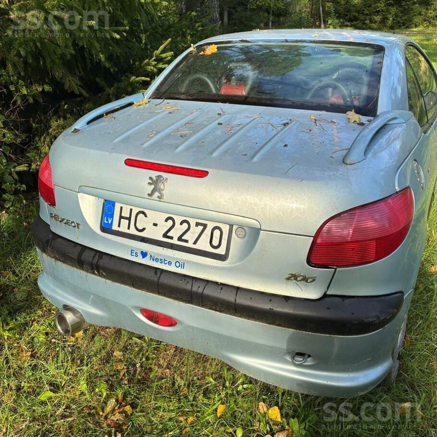 Zils Peugeot 206 2001 Rīga, ar dzinēja tilpumu 1.60 L un nobraukumu 125 tūkst. km par 300 €, foto 3 vietnē AUTOMOTO.COM.LV