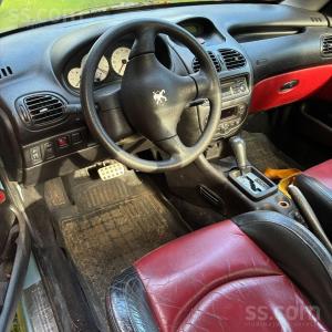 Zils Peugeot 206 2001 Rīga, ar dzinēja tilpumu 1.60 L un nobraukumu 125 tūkst. km par 300 €, foto 4 vietnē AUTOMOTO.COM.LV
