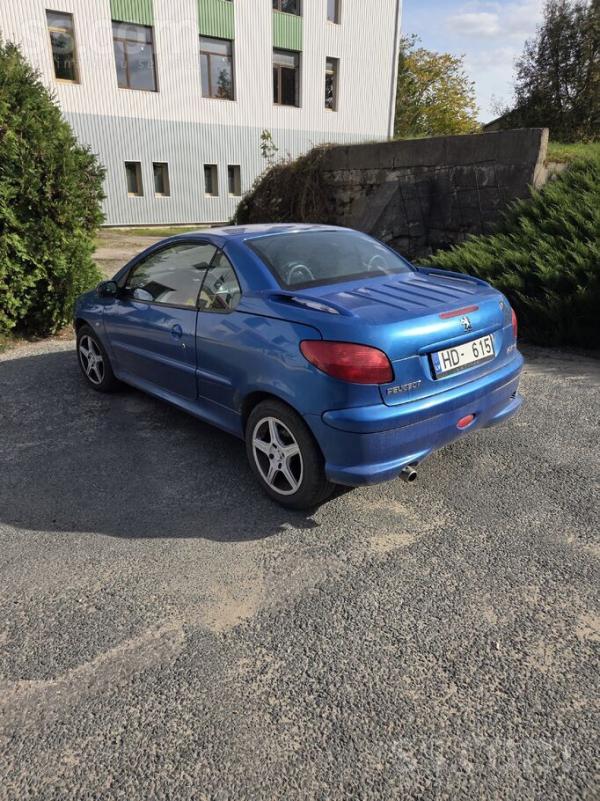 Blue Peugeot 206 2002 in Jekabpils, with an engine capacity of 1.60 L and mileage of 187 thousand km for 1000 €, photo 3 on AUTOMOTO.COM.LV