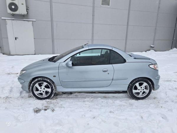 Blue Peugeot 206 2002 in Vilnius, with an engine capacity of 1.59 L and mileage of 250 thousand km for 1200 €, photo 6 on AUTOMOTO.COM.LV