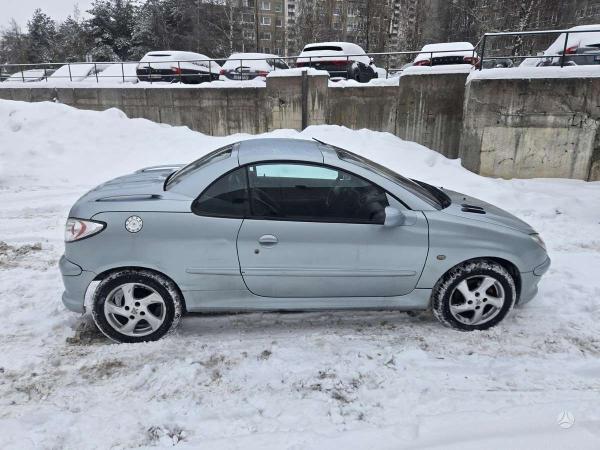 Blue Peugeot 206 2002 in Vilnius, with an engine capacity of 1.59 L and mileage of 250 thousand km for 1200 €, photo 8 on AUTOMOTO.COM.LV