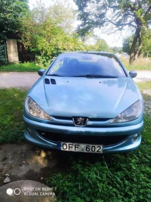 Blue Peugeot 206 2002 in Kaunas, with an engine capacity of 1.59 L and mileage of 227 thousand km for 1200 €, photo 10 on AUTOMOTO.COM.LV
