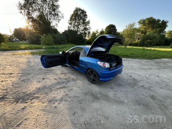 Blue Peugeot 206 2003 in Riga, with an engine capacity of 2.00 L and mileage of 182 thousand km for 1800 €, photo 9 on AUTOMOTO.COM.LV