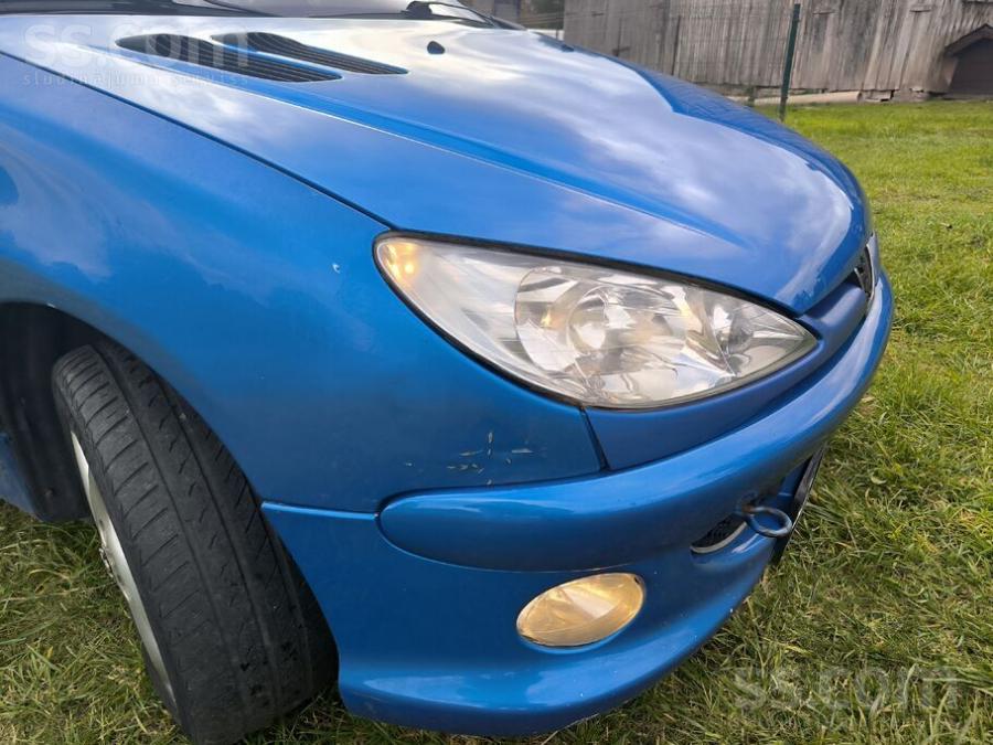 Zils Peugeot 206 2002 Jēkabpils, ar dzinēja tilpumu 1.60 L un nobraukumu 257 tūkst. km par 1450 €, foto 4 vietnē AUTOMOTO.COM.LV