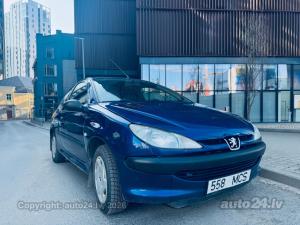 Zils Peugeot 206 2001 Tallina, ar dzinēja tilpumu 1.10 L un nobraukumu 125 tūkst. km par 1900 €, foto  vietnē AUTOMOTO.COM.LV