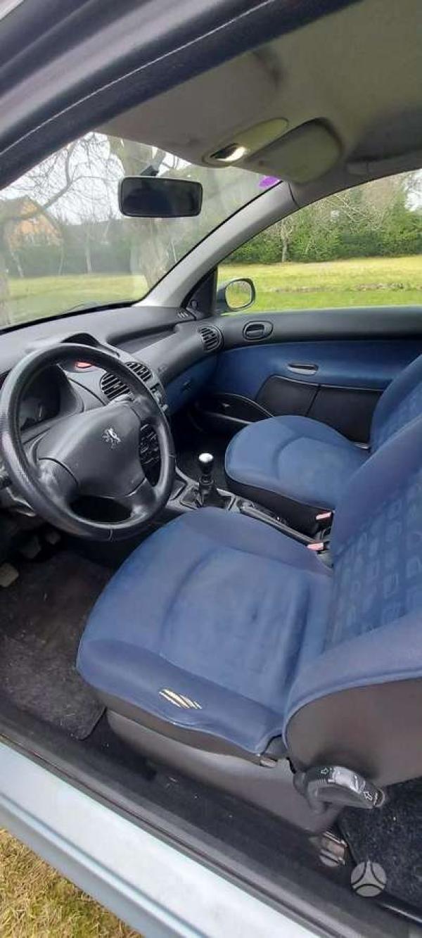 Blue Peugeot 206 2001 in Panevezys, with an engine capacity of 1.40 L and mileage of 321 thousand km for 650 €, photo 1 on AUTOMOTO.COM.LV