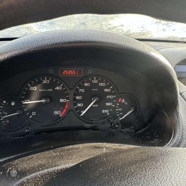 Zils Peugeot 206 2005 Molėtai, ar dzinēja tilpumu 1.40 L un nobraukumu 254 tūkst. km par 900 €, foto 10 vietnē AUTOMOTO.COM.LV