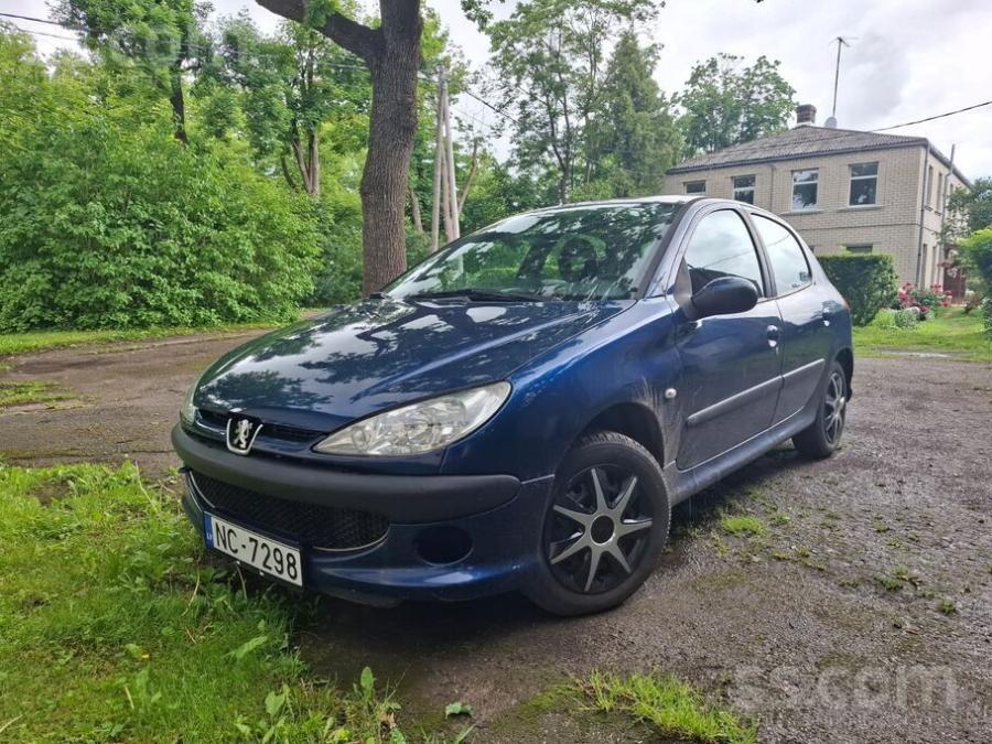Blue Peugeot 206 2007 in Riga, with an engine capacity of 1.40 L and mileage of 153 thousand km for 1200 €, photo 1 on AUTOMOTO.COM.LV