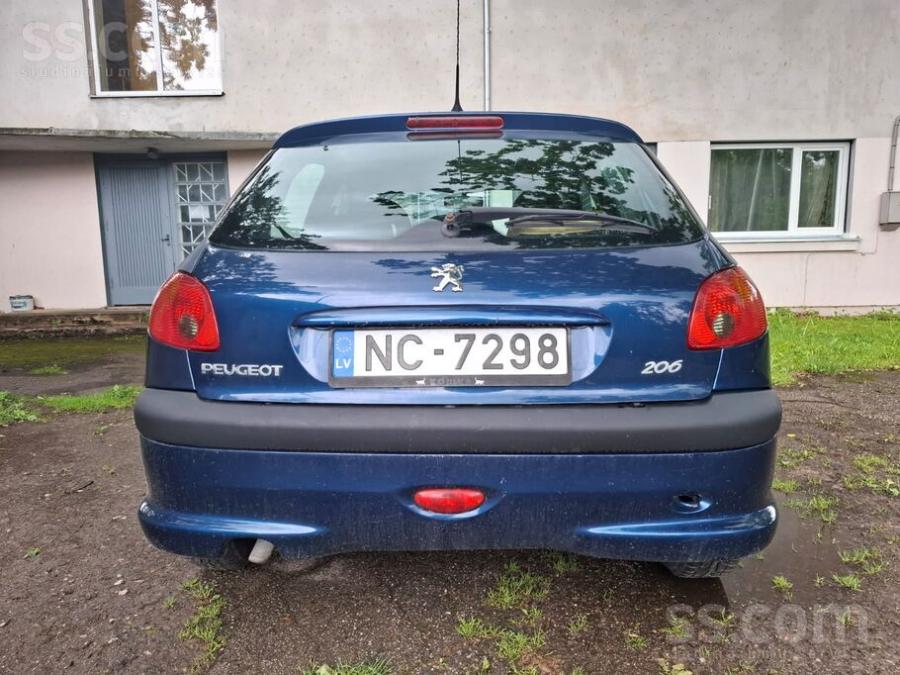 Blue Peugeot 206 2007 in Riga, with an engine capacity of 1.40 L and mileage of 153 thousand km for 1200 €, photo 6 on AUTOMOTO.COM.LV
