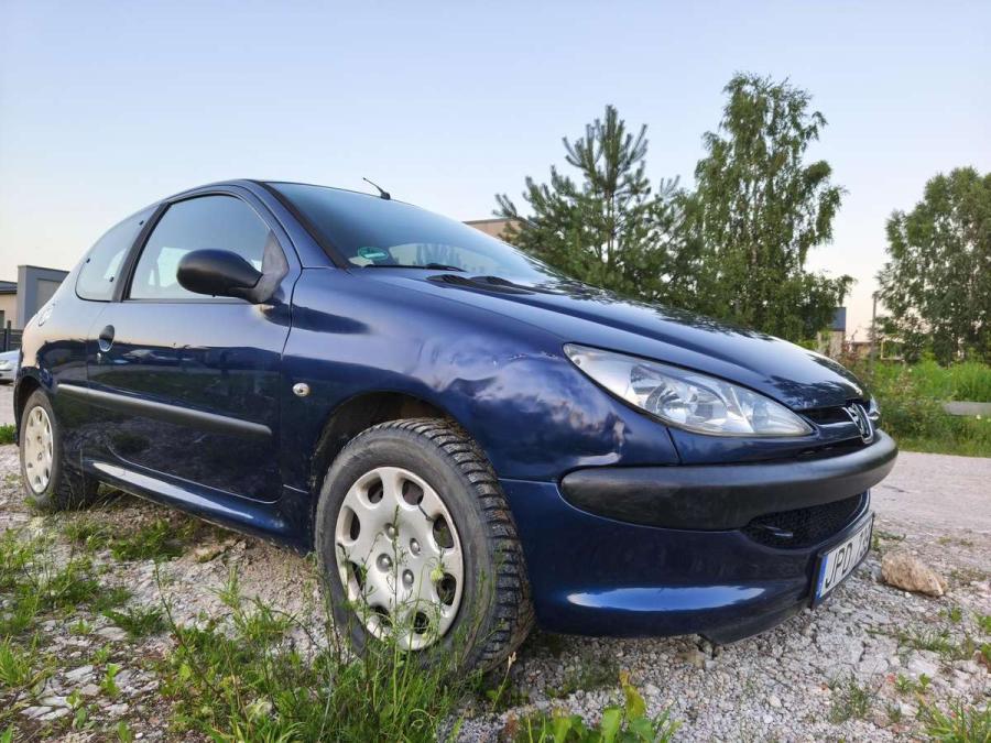 Blue Peugeot 206 2007 in Vilnius, with an engine capacity of 1.40 L and mileage of 264 thousand km for 1050 €, photo 6 on AUTOMOTO.COM.LV