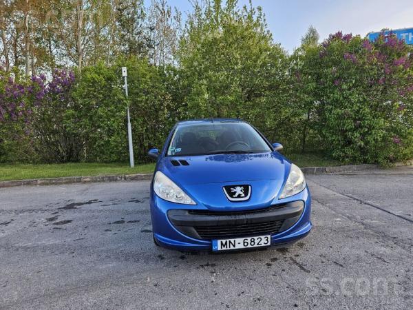 Zils Peugeot 206 2011 Rīga, ar dzinēja tilpumu 1.40 L un nobraukumu 138 tūkst. km par 2490 €, foto 9 vietnē AUTOMOTO.COM.LV