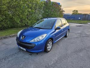 Zils Peugeot 206 2011 Rīga, ar dzinēja tilpumu 1.40 L un nobraukumu 137 tūkst. km par 2690 €, foto  vietnē AUTOMOTO.COM.LV