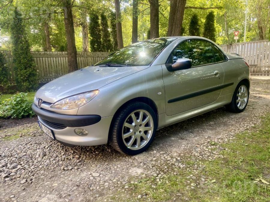 Peugeot 206 2001 Rīga, ar dzinēja tilpumu 1.60 L un nobraukumu 223 tūkst. km par 1690 €, foto 5 vietnē AUTOMOTO.COM.LV