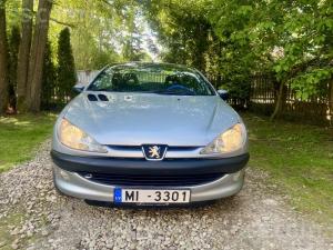 Peugeot 206 2001 Rīga, ar dzinēja tilpumu 1.60 L un nobraukumu 223 tūkst. km par 1690 €, foto 7 vietnē AUTOMOTO.COM.LV