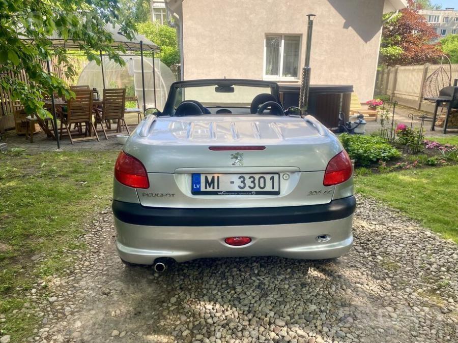 Peugeot 206 2001 Rīga, ar dzinēja tilpumu 1.60 L un nobraukumu 223 tūkst. km par 1690 €, foto 8 vietnē AUTOMOTO.COM.LV