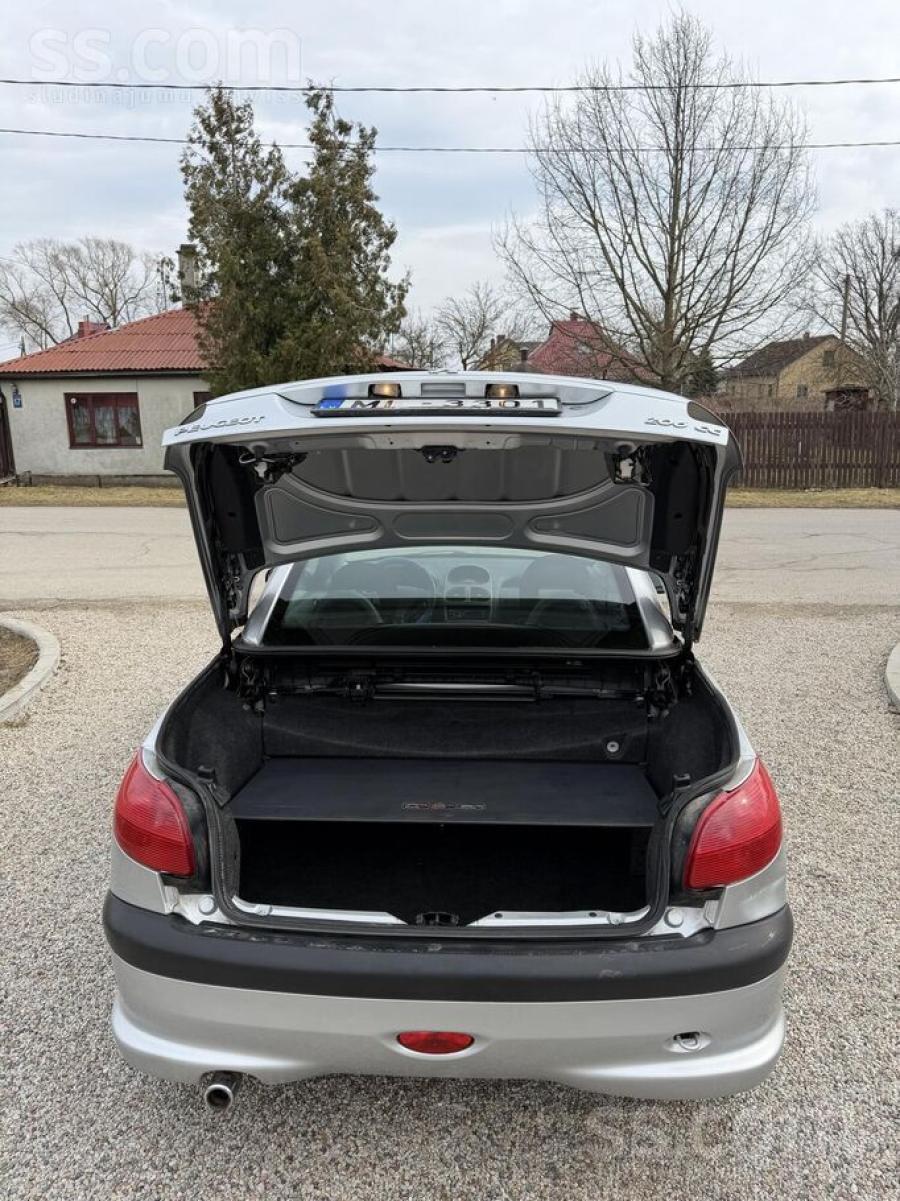 Peugeot 206 2001 Ventspils, ar dzinēja tilpumu 1.60 L un nobraukumu 222 tūkst. km par 1690 €, foto 13 vietnē AUTOMOTO.COM.LV