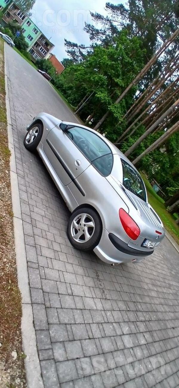 Peugeot 206 2003 in Riga, with an engine capacity of 1.60 L and mileage of 154 thousand km for 2050 €, photo 1 on AUTOMOTO.COM.LV