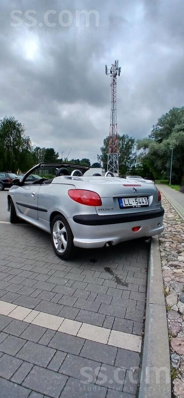 Peugeot 206 2003 in Riga, with an engine capacity of 1.60 L and mileage of 154 thousand km for 2050 €, photo 5 on AUTOMOTO.COM.LV