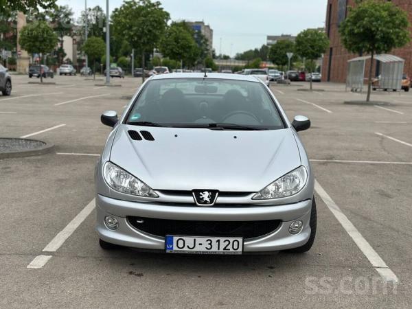 Пежо 206 2004 в Рига, объемом двигателя 1.60 л и пробегом 227 тыс. км за 2400 €, фото 5 на AUTOMOTO.COM.LV